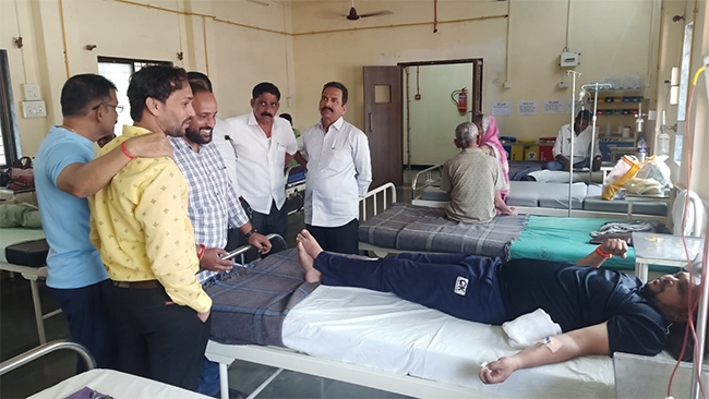 प्रकृती खालावल्याने राजेश काफरे यांना रुग्णालयात केले दाखल! अन्नत्याग ...